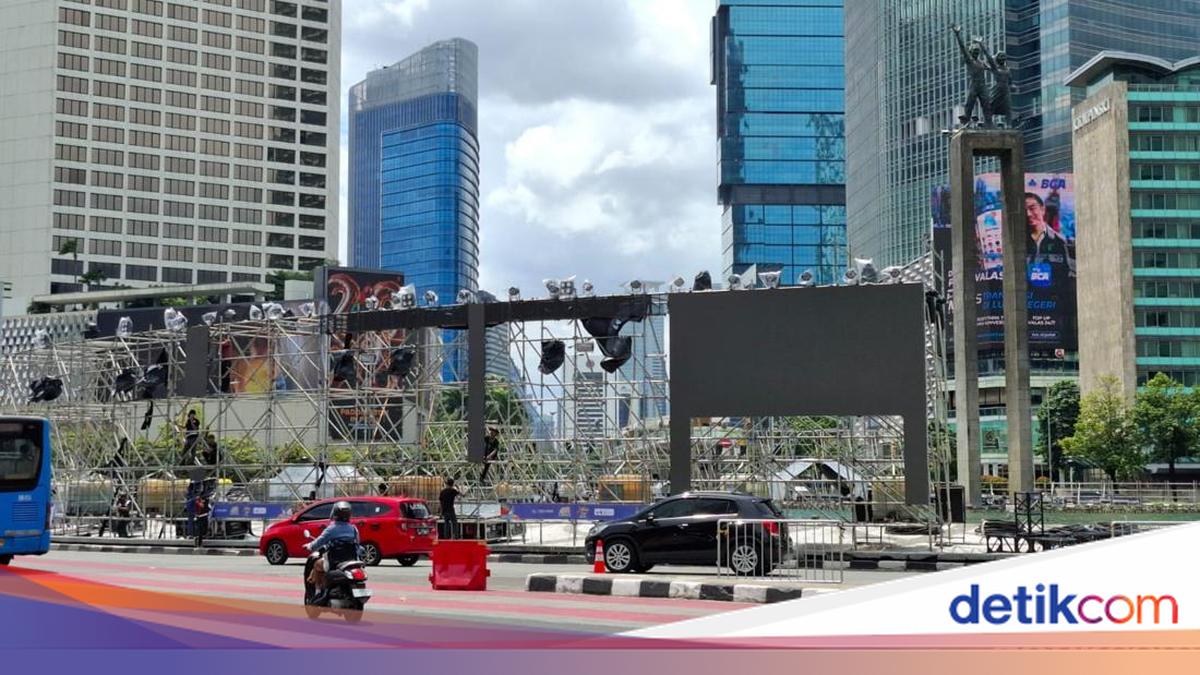 Viral Satpol PP Usir TikToker Live Ngamen di Bundaran HI
