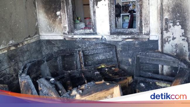 Pria yang Bakar Rumah Eks Kekasihnya Sempat Mabuk-Nongkrong di Warung Pria yang Bakar Rumah Eks Kekasihnya Sempat Mabuk-Nongkrong di Warung