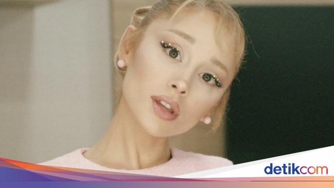 7 Selebriti dengan Alis Bleaching, Efek Alis Botak Jadi Tren Kecantikan