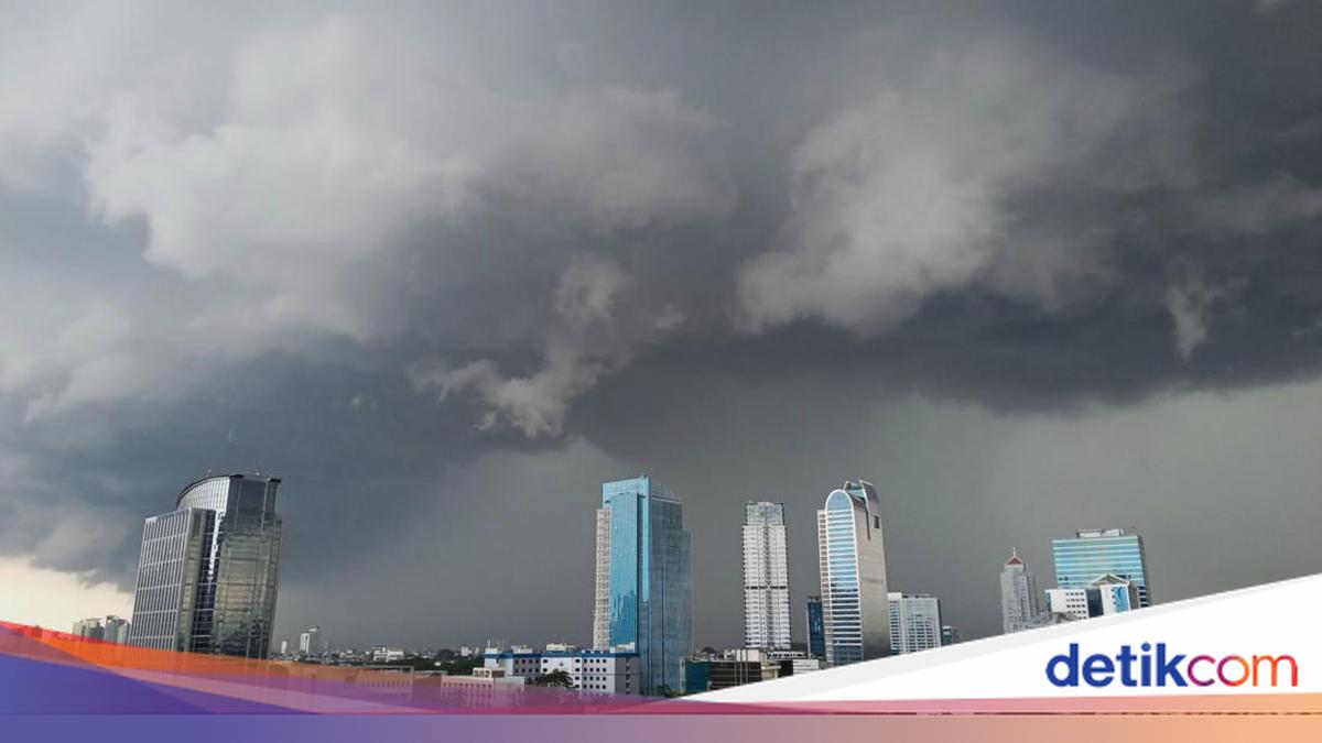 Prakiraan Cuaca Hari ini: Jaksel-Jakbar-Jaktim Hujan Ringan Siang-Malam