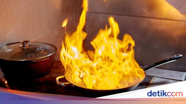 Jangan Asal Siram Air! Begini Cara Ampuh Atasi Kebakaran Kecil di Dapur