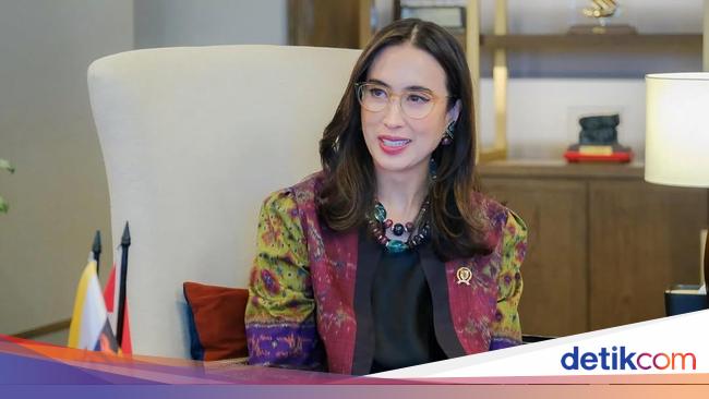 Kampus Asal Menpar Widiyanti, Menteri Terkaya Kabinet Merah Putih