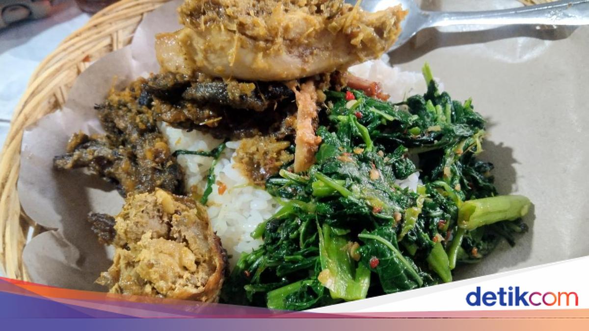 Nasi Be Lindung Bu Rina, Kuliner Malam Belut dan Sayur Gonda Khas Tabanan