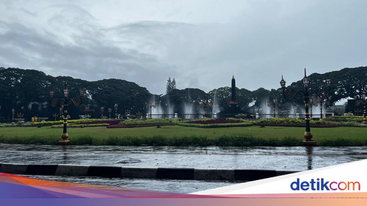 Cuaca Surabaya Hari Ini, Hujan Ringan Merata