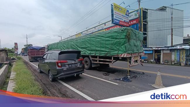 Trailer Mogok 3 Hari Bikin Pemotor Tewas di Sedayu Bantul Akhirnya Jalan