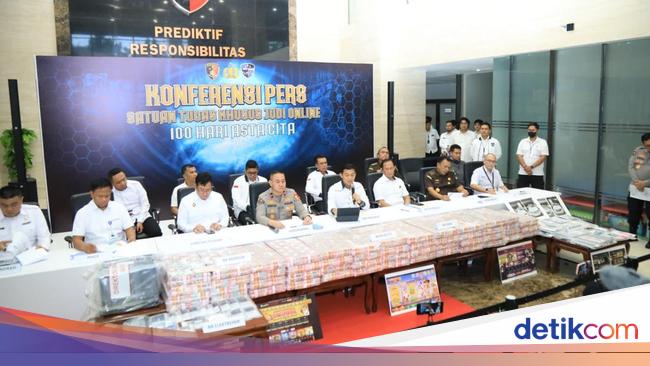 Bareskrim Buru 1 DPO Pemilik Situs Judol Terkait Hotel Aruss Semarang Bareskrim Buru 1 DPO Pemilik Situs Judol Terkait Hotel Aruss Semarang