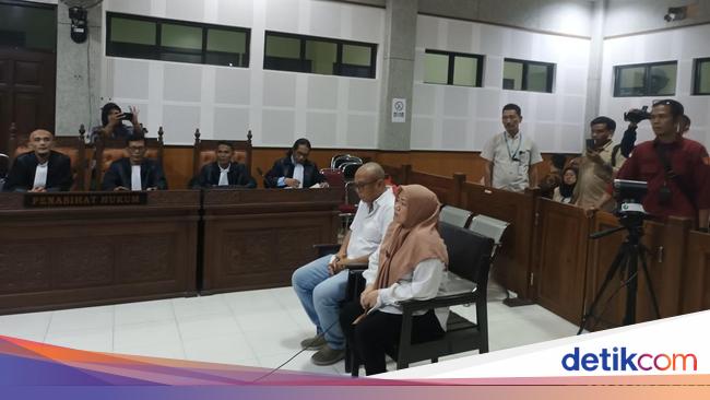 Terdakwa Korupsi Shelter Tsunami NTB Aprialely Nirmala Ajukan Eksepsi