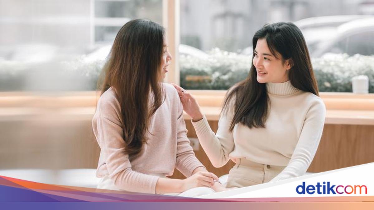 Contoh Teks Describing People (Mendeskripsikan Orang) dan Kosakatanya