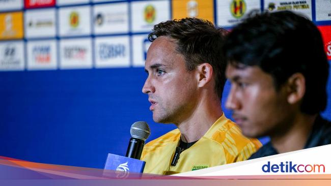 Tekad Paul Munster Putus Tren Negatif Persebaya Saat Lawan Barito Putera