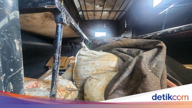 Polisi Gerebek Tambang Emas Ilegal di Tanjakan Kesik, 6 Orang Diamankan