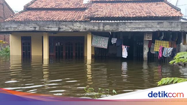 Ini Alasan Banjir di Sejumlah Desa di Demak Tak Kunjung Surut