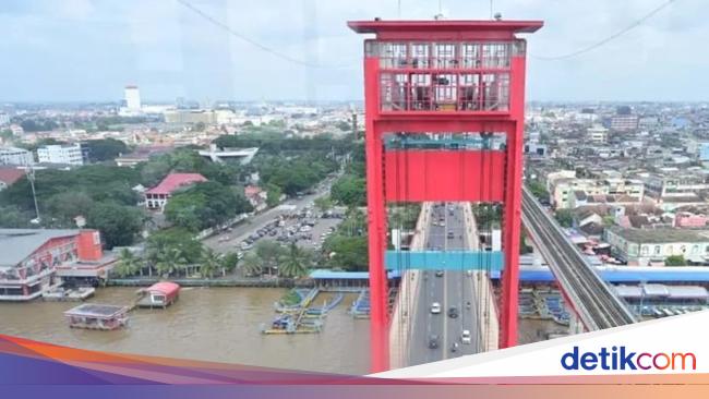 Main ke Tower Jembatan Ampera, Cek Syarat Usia!