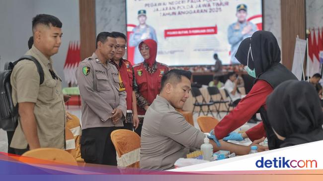 Ratusan Personel Polres Blitar Jalani Pemeriksaan Kesehatan