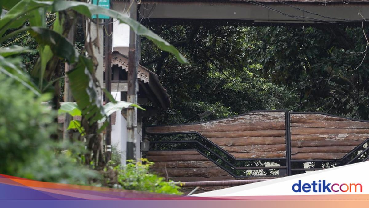 KPK Sita 11 Mobil hingga Valas dari Rumah Japto Ketua Pemuda Pancasila