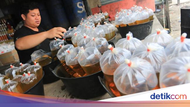 Harga Minyak Goreng Curah Naik Tembus Rp 20 Ribu/Liter