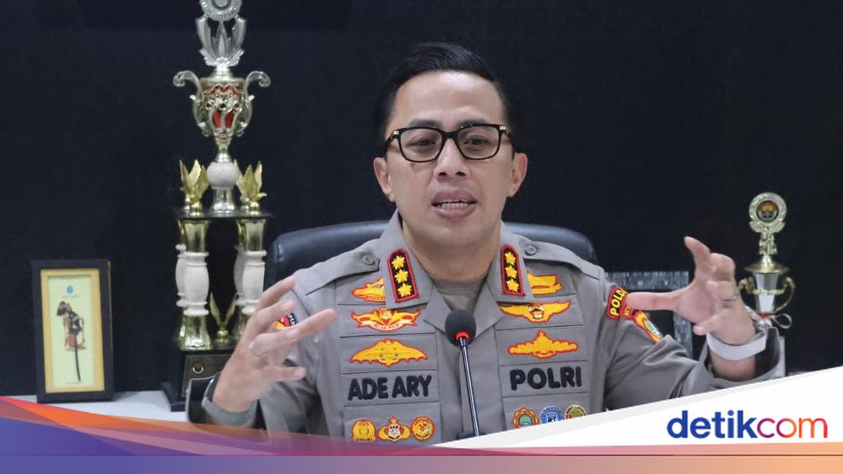 4 Laporan Tudingan Ijazah Palsu Jokowi Ditarik ke Polda Metro, Ini ...