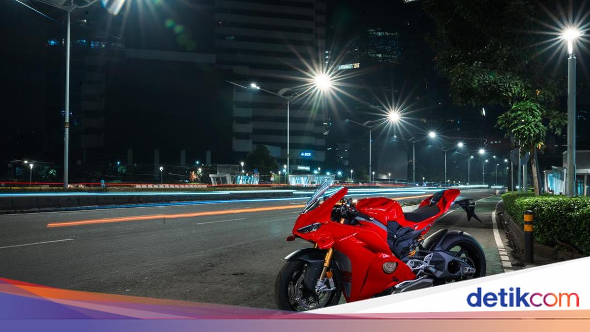 Ducati Panigale V4 S Meluncur, Mainan Baru Orang Kaya RI Seharga Rp 1 ...
