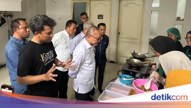 Menko Pangan Zulhas Apresiasi Garda Pangan Surabaya: Luar Biasa Baik!