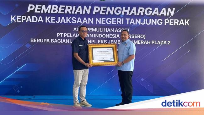 Kejari Tanjung Perak Raih Penghargaan Usai Selamatkan Aset Negara ... Kejari Tanjung Perak Raih Penghargaan Usai Selamatkan Aset Negara ...