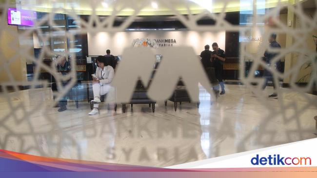Bank Mega Syariah Berikan Hadiah Mobil Listrik ke Nasabah