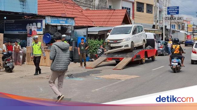 Kronologi Wuling di Lubuklinggau Tabrak Median Jalan hingga Pengendara Tewas