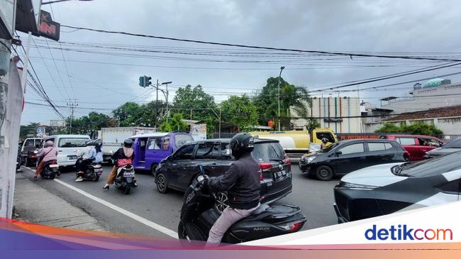Pemkot Cimahi Siapkan Rp2,6 M untuk Bereskan Macet Simpang Cihanjuang