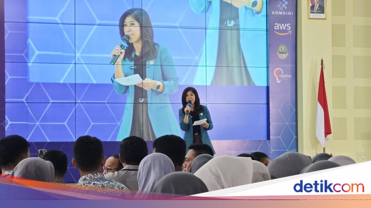 Menkomdigi Meutya Ungkap Posisi RI Saat Perang Teknologi AI China-AS