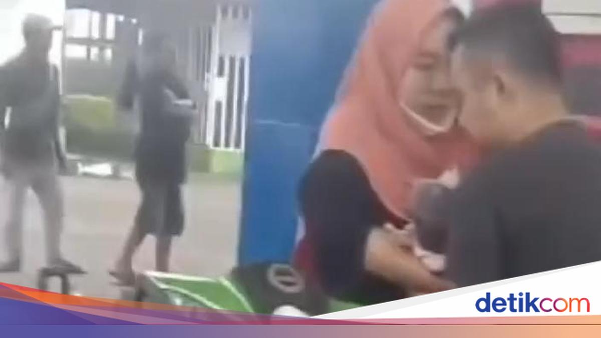 Temani Suami Isi Bensin, Laswati Lahirkan Anak Sambil Berdiri di SPBU