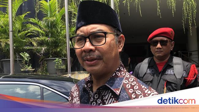 Hasto: 55 Kepala Daerah PDIP Standby di Magelang, Termasuk Pramono-Koster