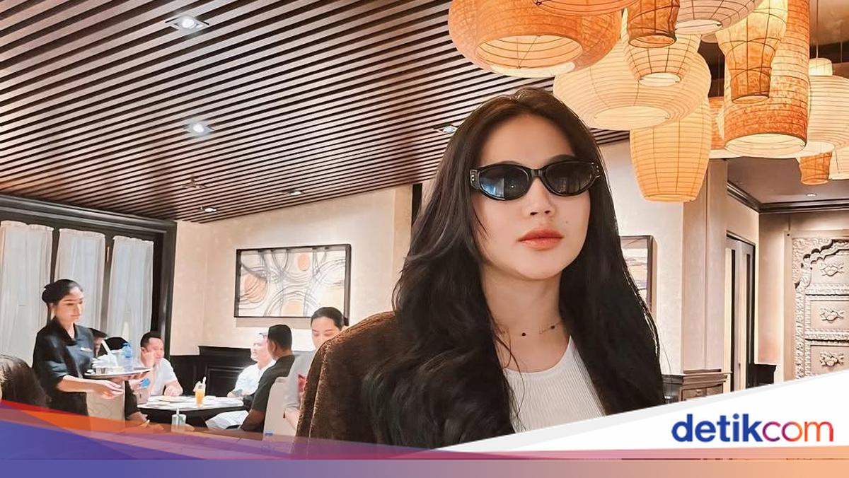 Eriska Nakesya, Istri Young Lex yang Dijuluki Hot Mom