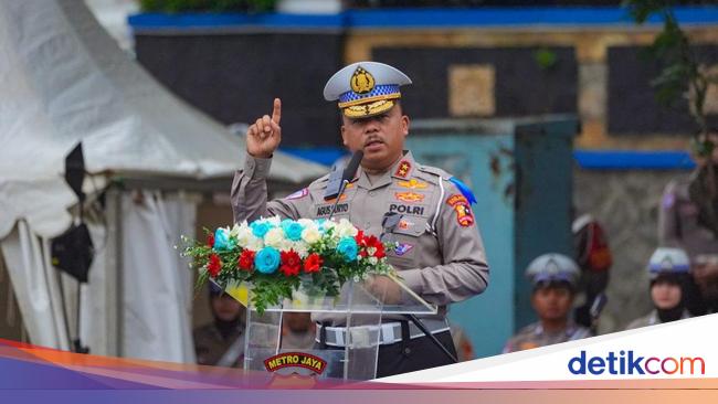 Pesan Tegas Kakorlantas Minta Jajaran Dekat dan Layani Masyarakat Pesan Tegas Kakorlantas Minta Jajaran Dekat dan Layani Masyarakat