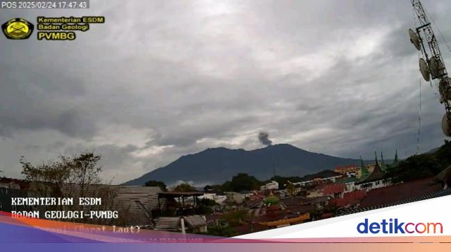 Gunung Marapi Erupsi Lagi, Semburkan Abu Vulkanik Setinggi 500 Meter