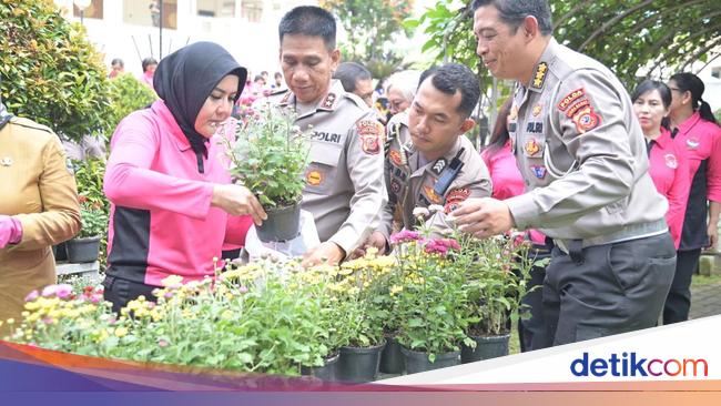 Polda Jabar Luncurkan Program Pekarangan Pangan Lestari