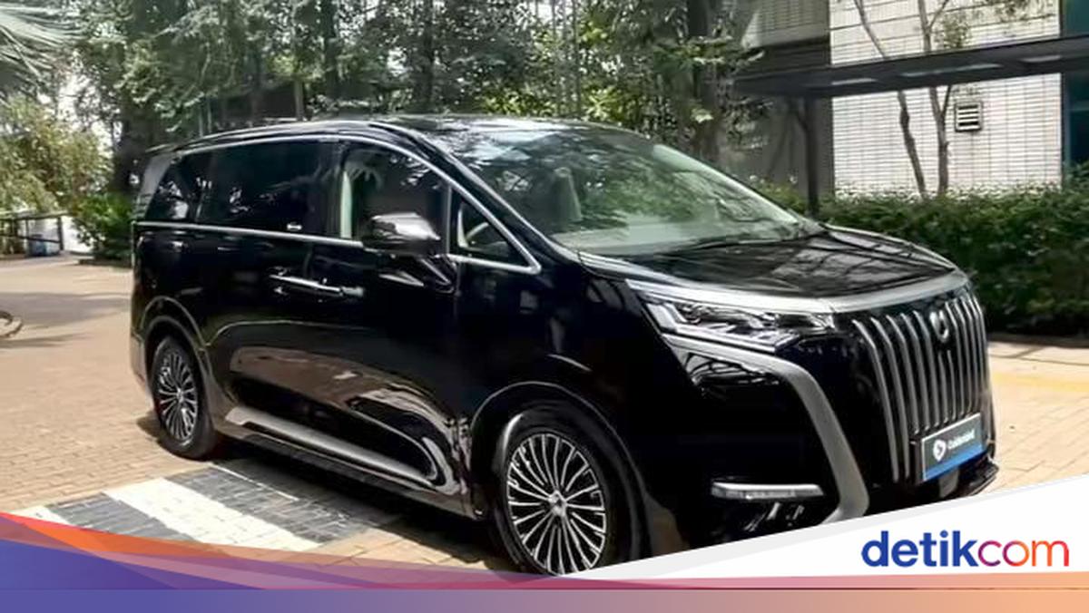 Mewah! BYD Denza D9 Bakal Jadi Armada Taksi Baru BlueBird