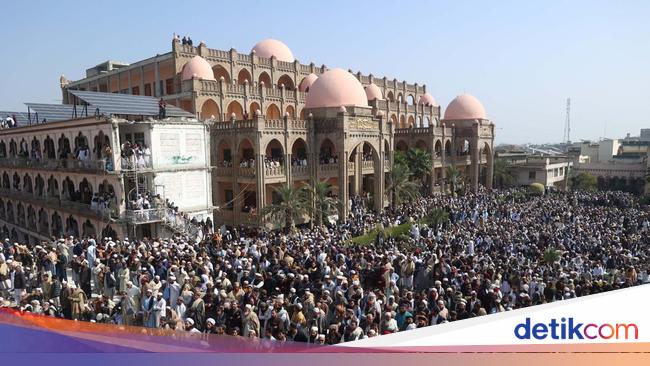 Bom Bunuh Diri Guncang Pakistan, 18 Orang Tewas