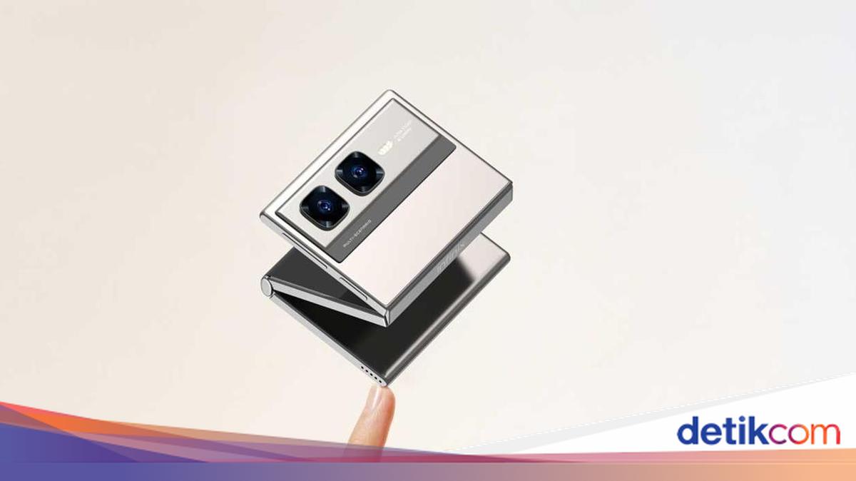 Infinix Pamerkan Zero Series Mini Tri-fold, HP Flip dengan Layar Lipat Tiga