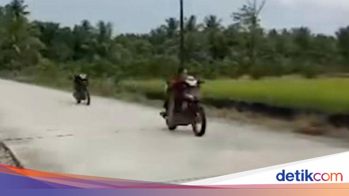 Detik-detik Remaja Balap Liar di Luwu Utara Tabrak Pemotor Mau Cari Takjil