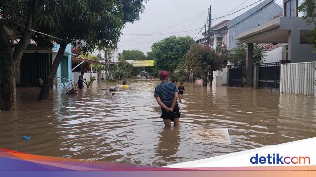 Warga Vila Nusa Indah 2 Bogor Sebut Banjir Kali Ini Lebih Dahsyat dari 2020