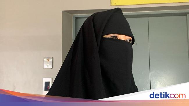 Peggy Melati Sukma Berdakwah dan Beternak di Selandia Baru