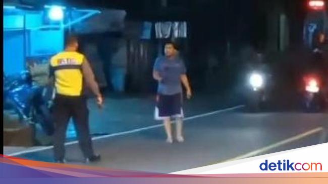 Viral Pria Ngamuk Bawa Golok di Jalanan Wonosobo, Ternyata Mabuk Miras