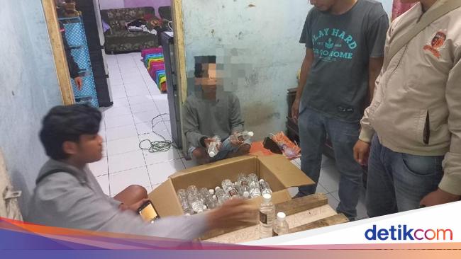 Nekat Edarkan Arak Bali di Bulan Ramadan, Pria Ciamis Ditangkap Polisi