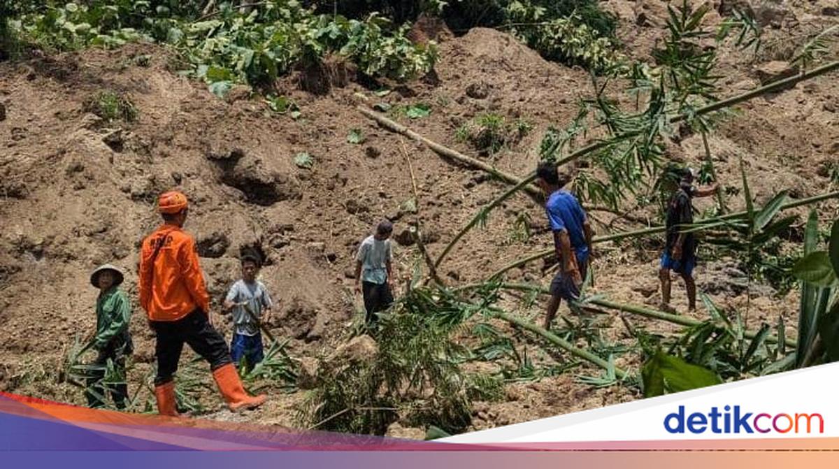 Longsor di Tonjong Brebes, Petani 80 Tahun Hilang Tertimbun