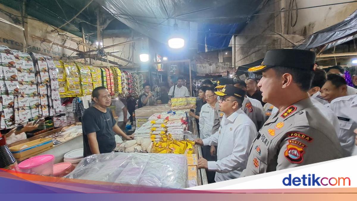 Jual Minyakita di Atas HET, Pedagang Pasar Rau Serang Keluhkan Harga di ...