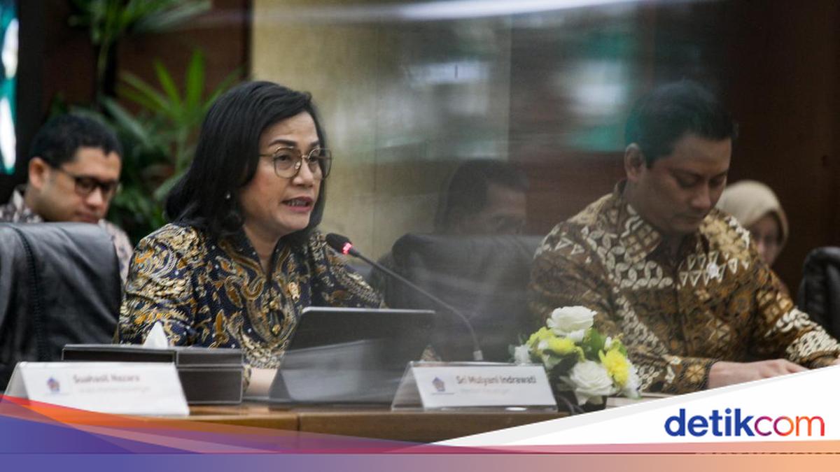 Sri Mulyani Patok Kurs Dolar AS Rp 16.900 di 2026