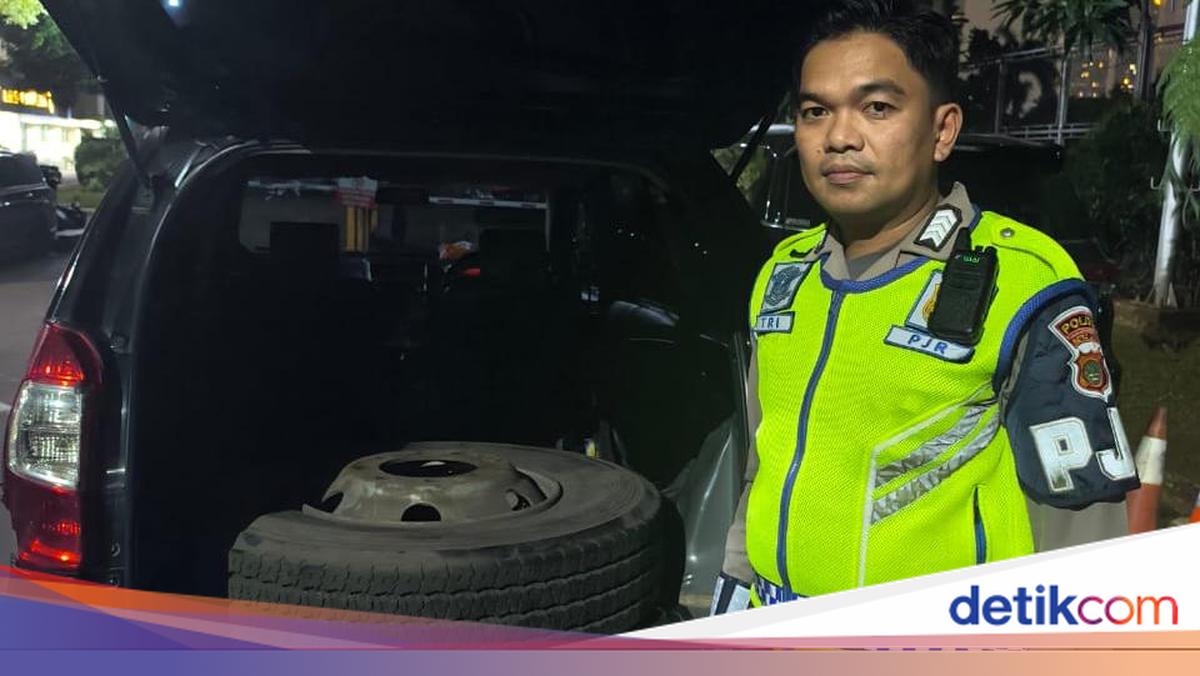 PJR Polda Metro Tangkap Komplotan Pencuri Ban Serep Truk di Tol Halim
