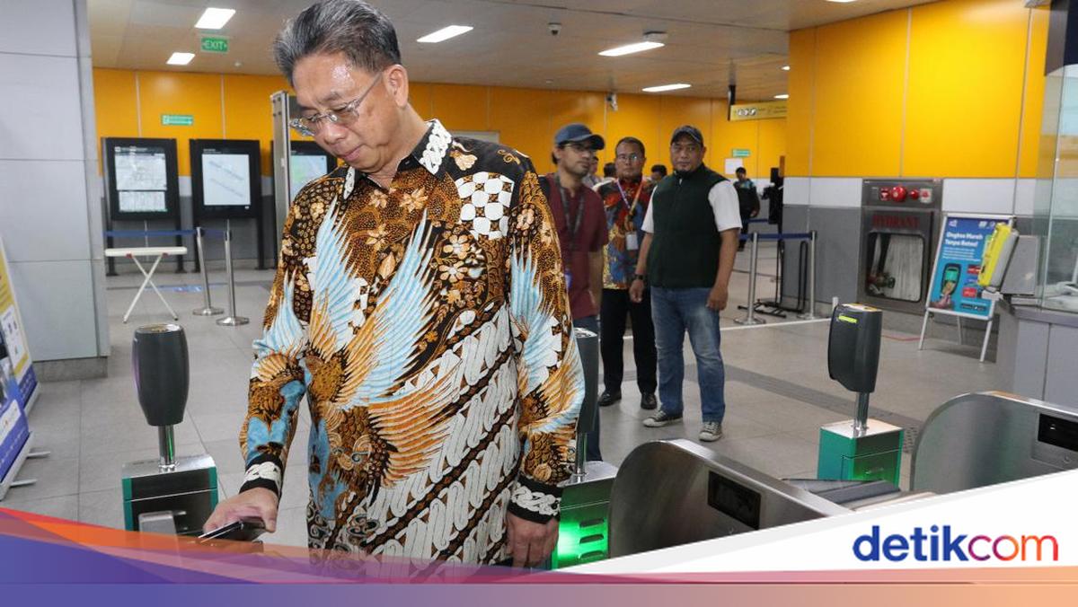 Kini Naik MRT Jakarta Bisa Pakai QRIS Tap di Aplikasi M-Smile
