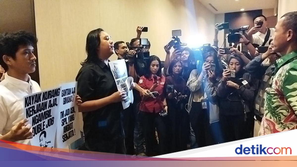 #TolakRUUTNI Trending Topic, Warganet Ramai Tolak Dwifungsi Militer