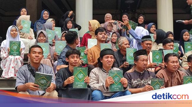 Puluhan Teman Tuli di Ciamis yang Bahagia Bisa Belajar Al-Quran Isyarat