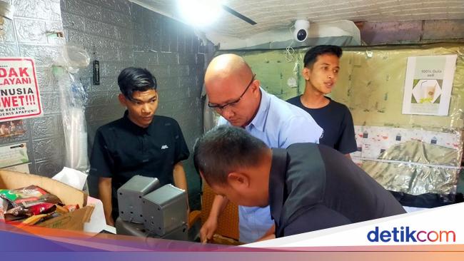 Siasat Warung Tepi Jalan Lembang Jual 'Obat Haram' Dibongkar Polisi