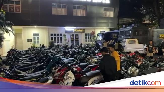 Berantas Balap Liar di Kota Malang, Ratusan Motor Terjaring Razia Berantas Balap Liar di Kota Malang, Ratusan Motor Terjaring Razia